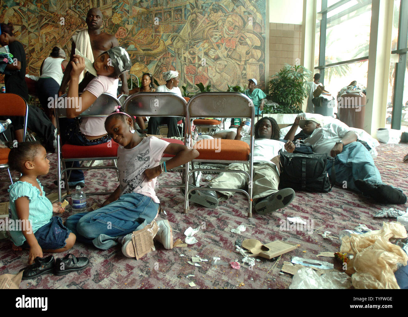 New orleans convention center 2005 hi-res stock photography and images ...