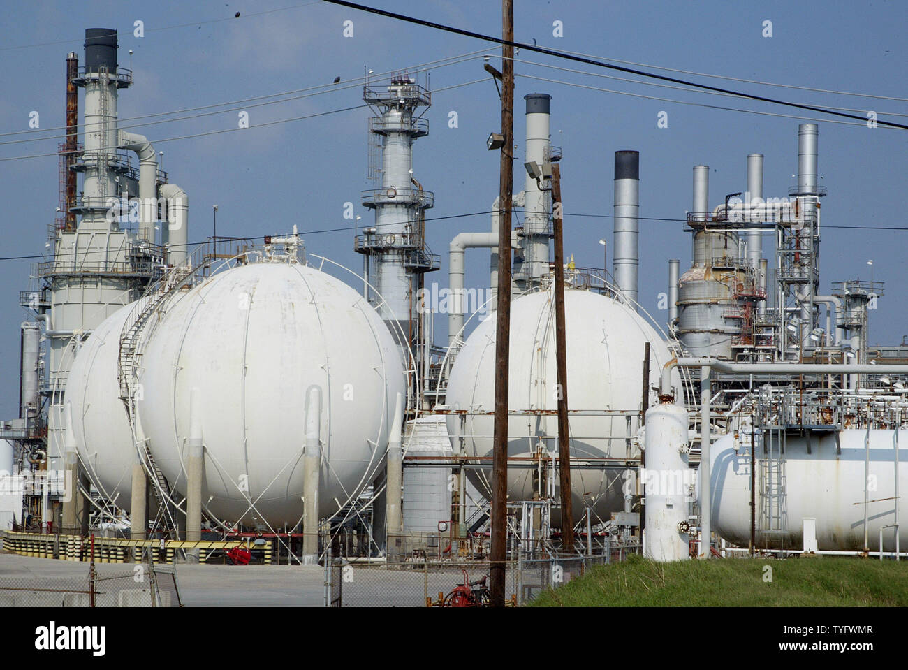 Wake of katrina hi-res stock photography and images - Alamy