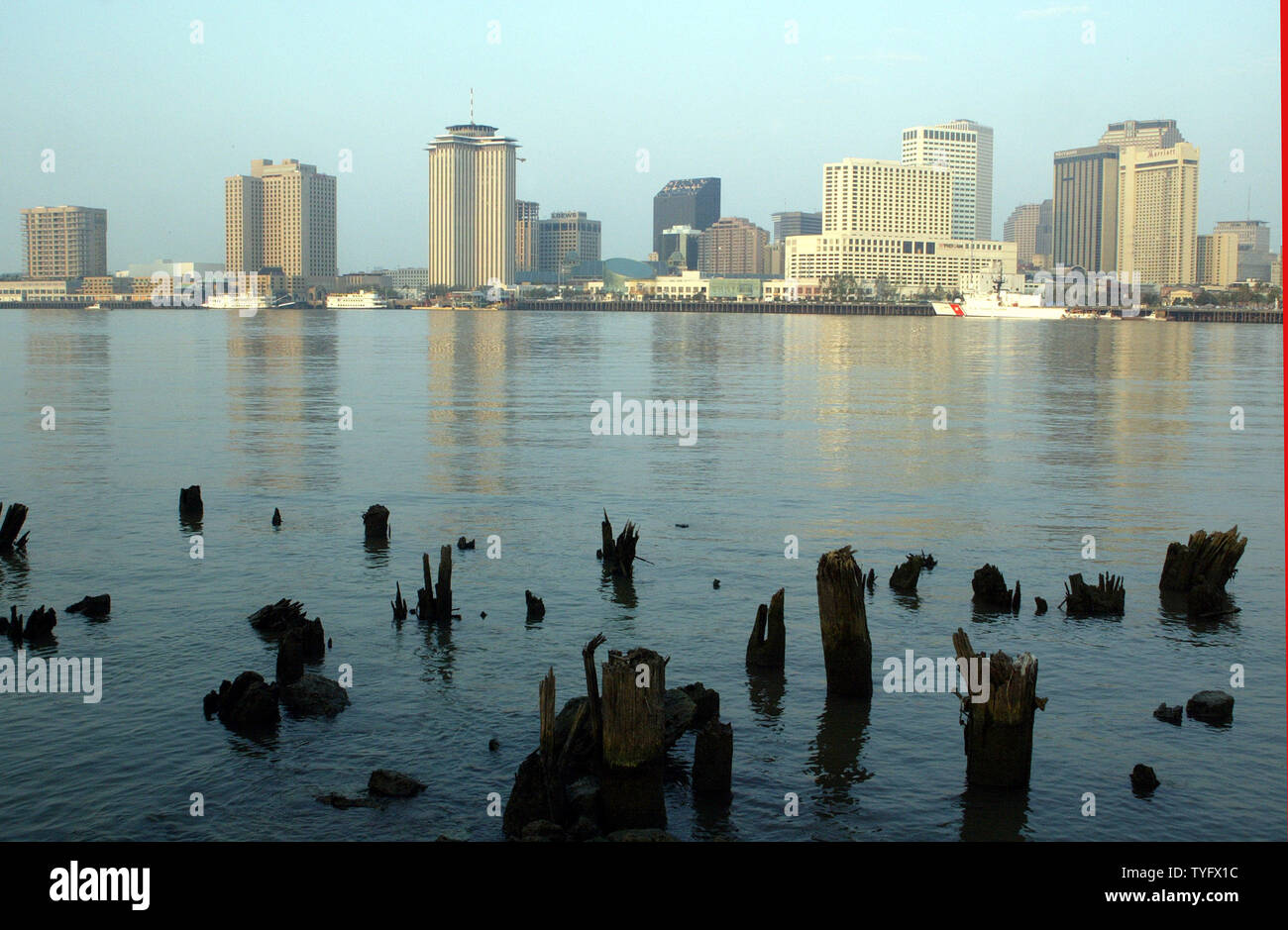 18 sept 2005 hurricane hi-res stock photography and images - Alamy