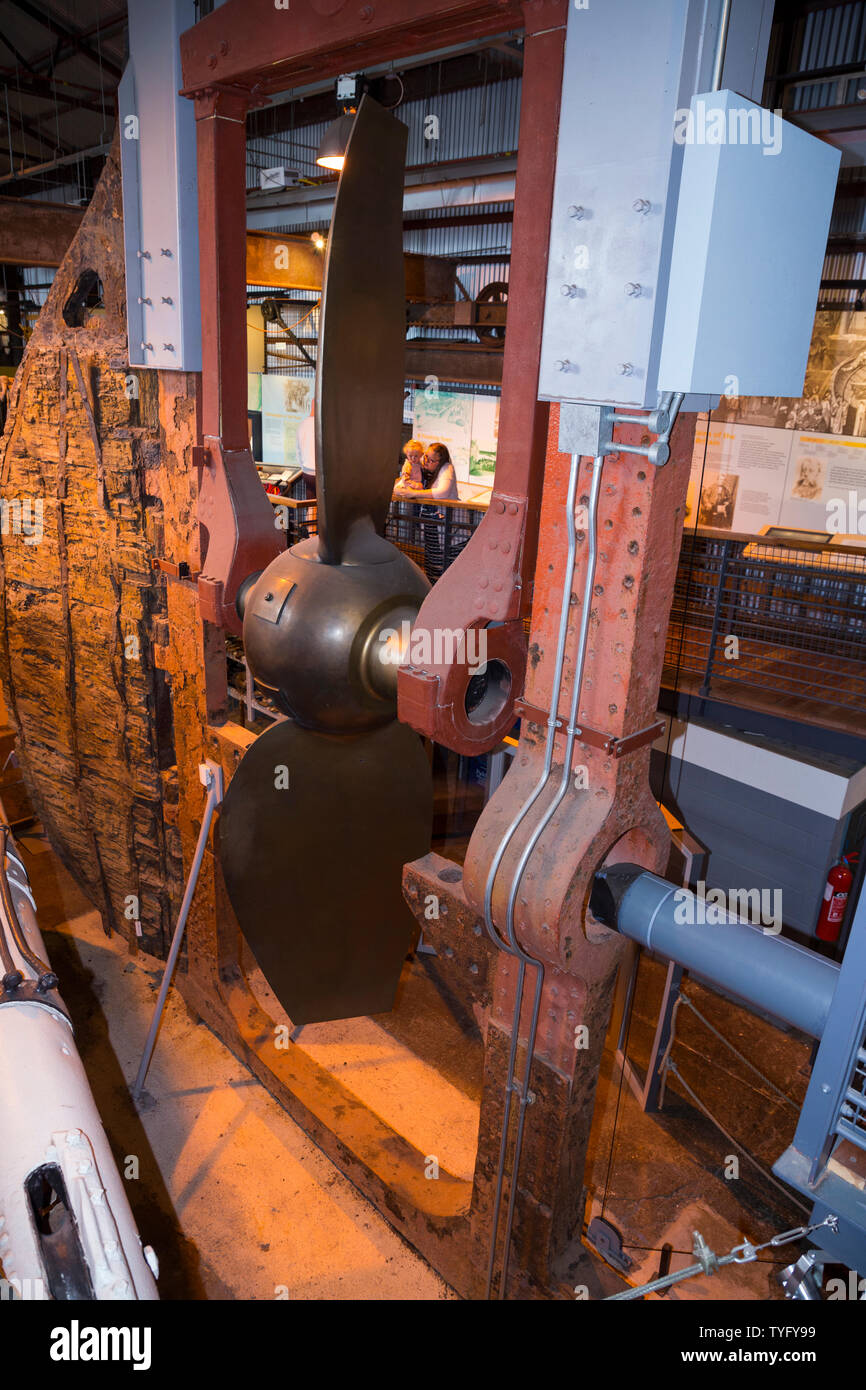 Screw Steam Ships High Resolution Stock Photography and Images - Alamy