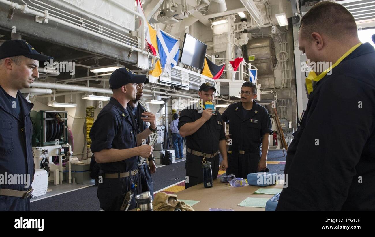 Emergency escape breathing device hi-res stock photography and images ...