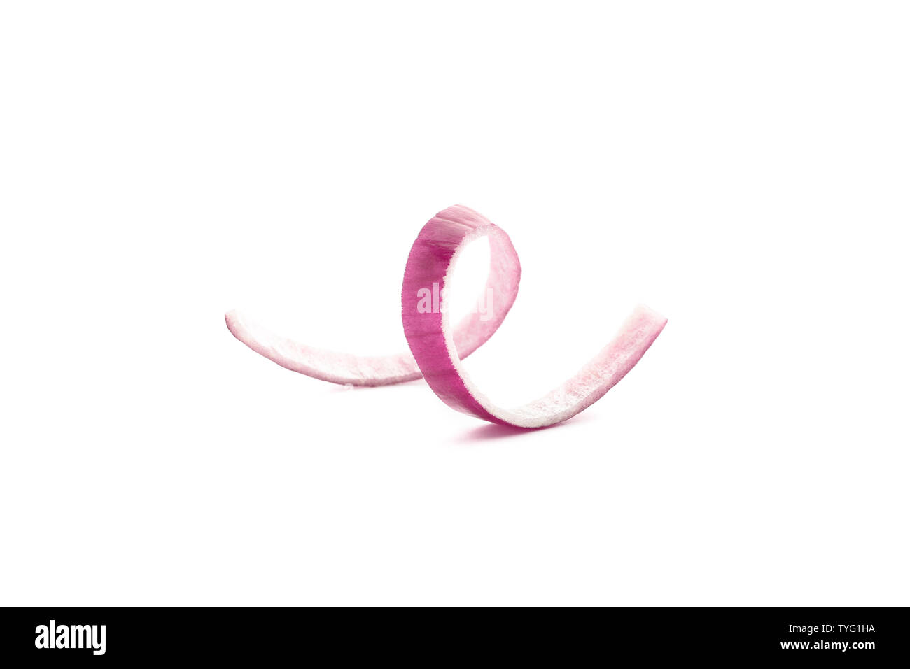 Red onion slice isolated on white background Stock Photo - Alamy