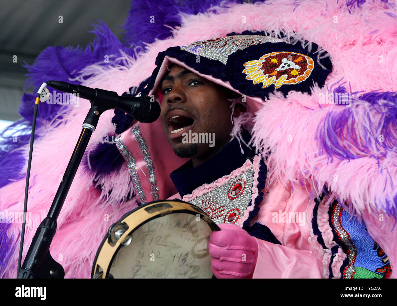 Indian gang hi-res stock photography and images - Alamy