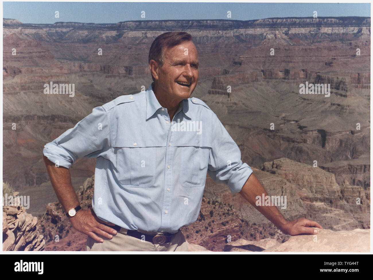 President Bush goes for a hike on the Kaibab Trail at the Grand Canyon ...