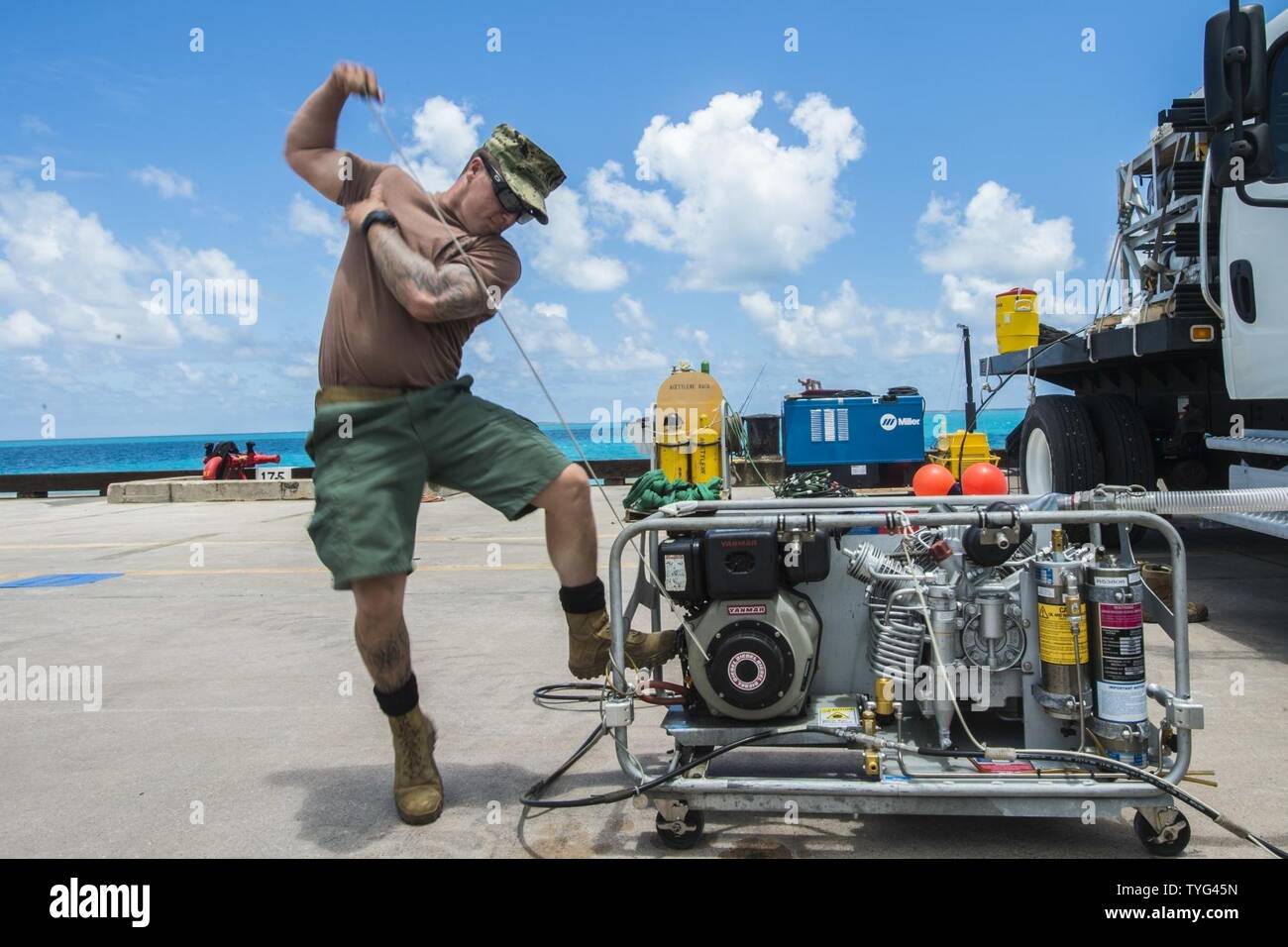 Chief Petty Officer Scott Schleisman, assigned to Underwater ...