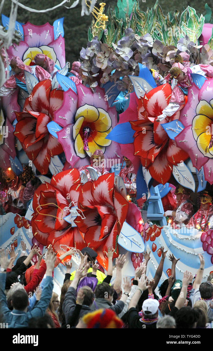 The Krewe of Orpheus Parades down Napoleon Avenue February 16, 2015 ...