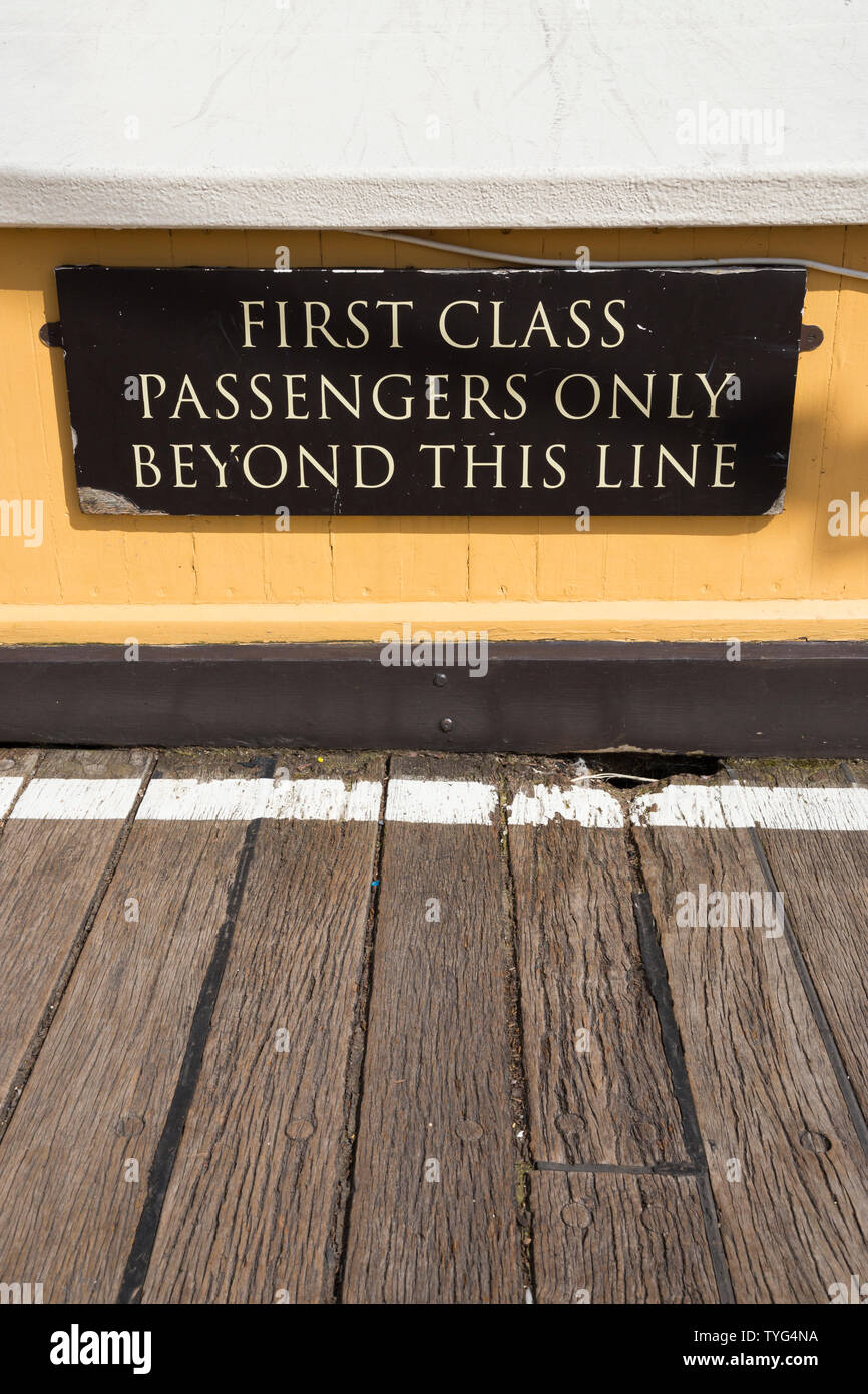 Steerage passengers hi-res stock photography and images - Alamy