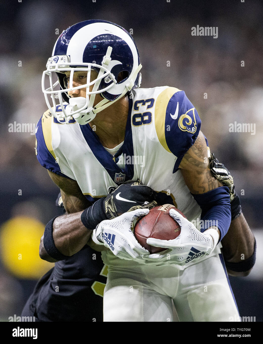 Outside the superdome hi-res stock photography and images - Alamy