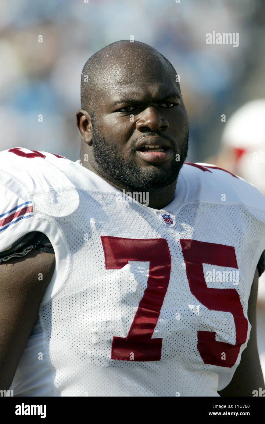 Leonard Davis Biography