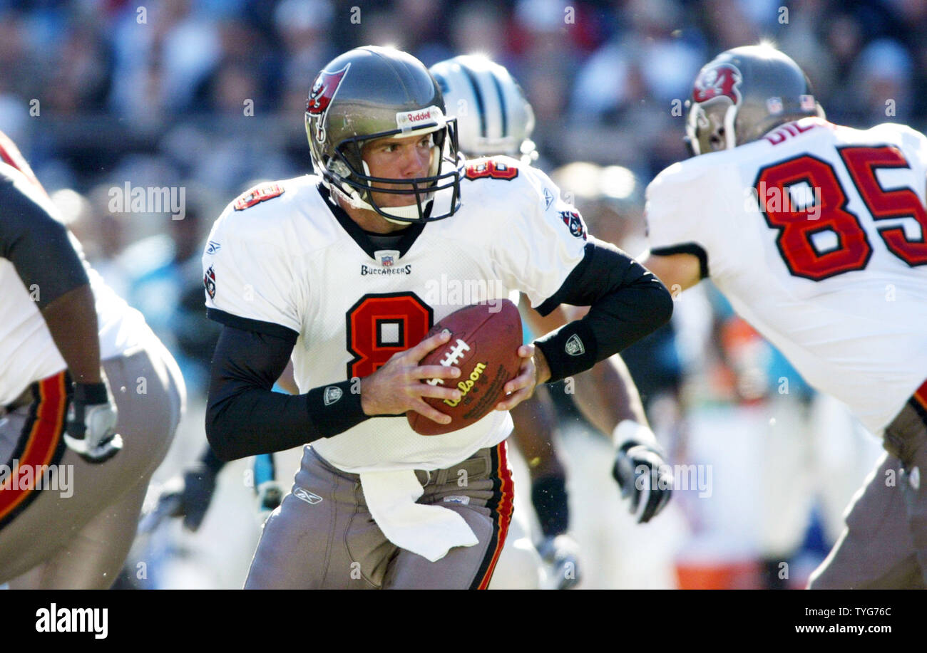 Tampa Bay Buccaneers quarterback Brian Griese during game action ...