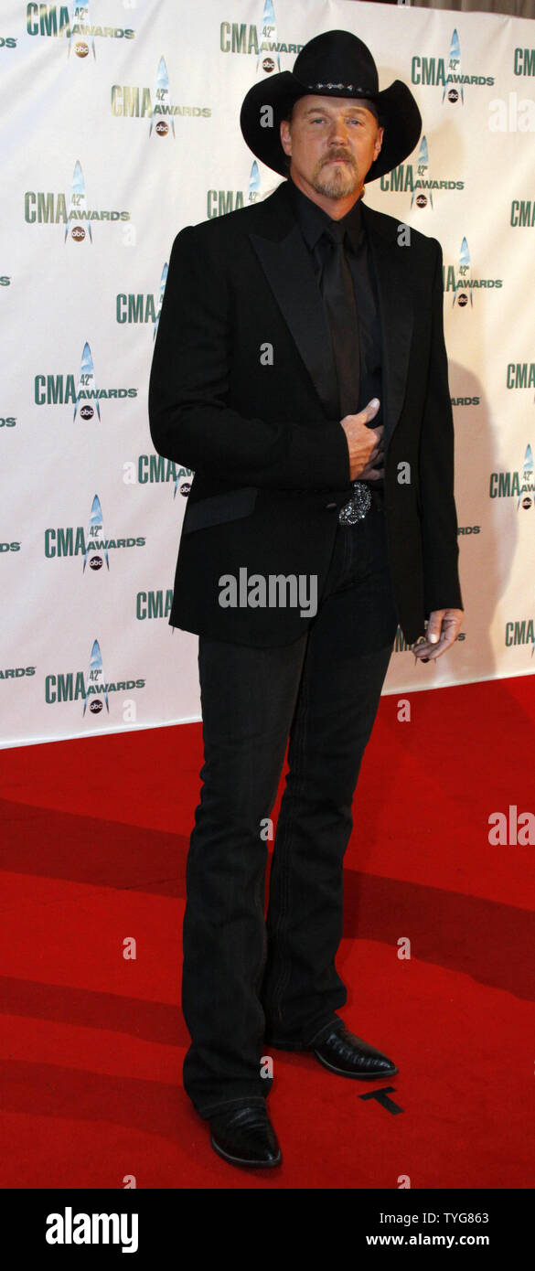 Trace Adkins arrives on the red carpet at the 42nd annual Country Music Association (CMA) awards ...