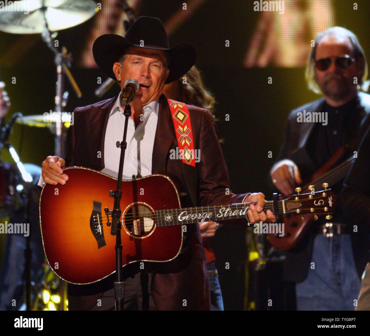 George Strait performs at the 43rd Annual Country Music Association ...