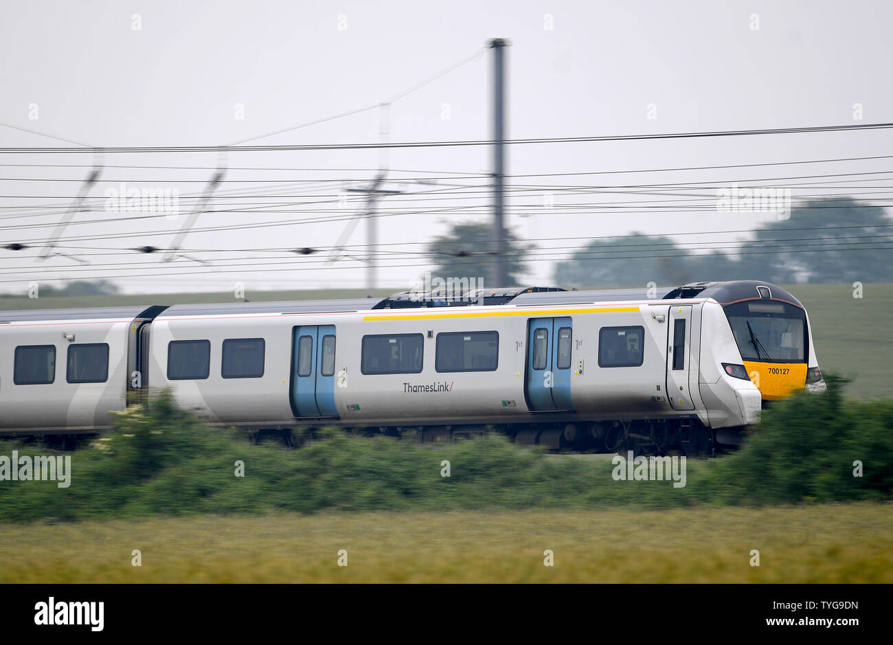 Thameslink train south east hi-res stock photography and images - Alamy