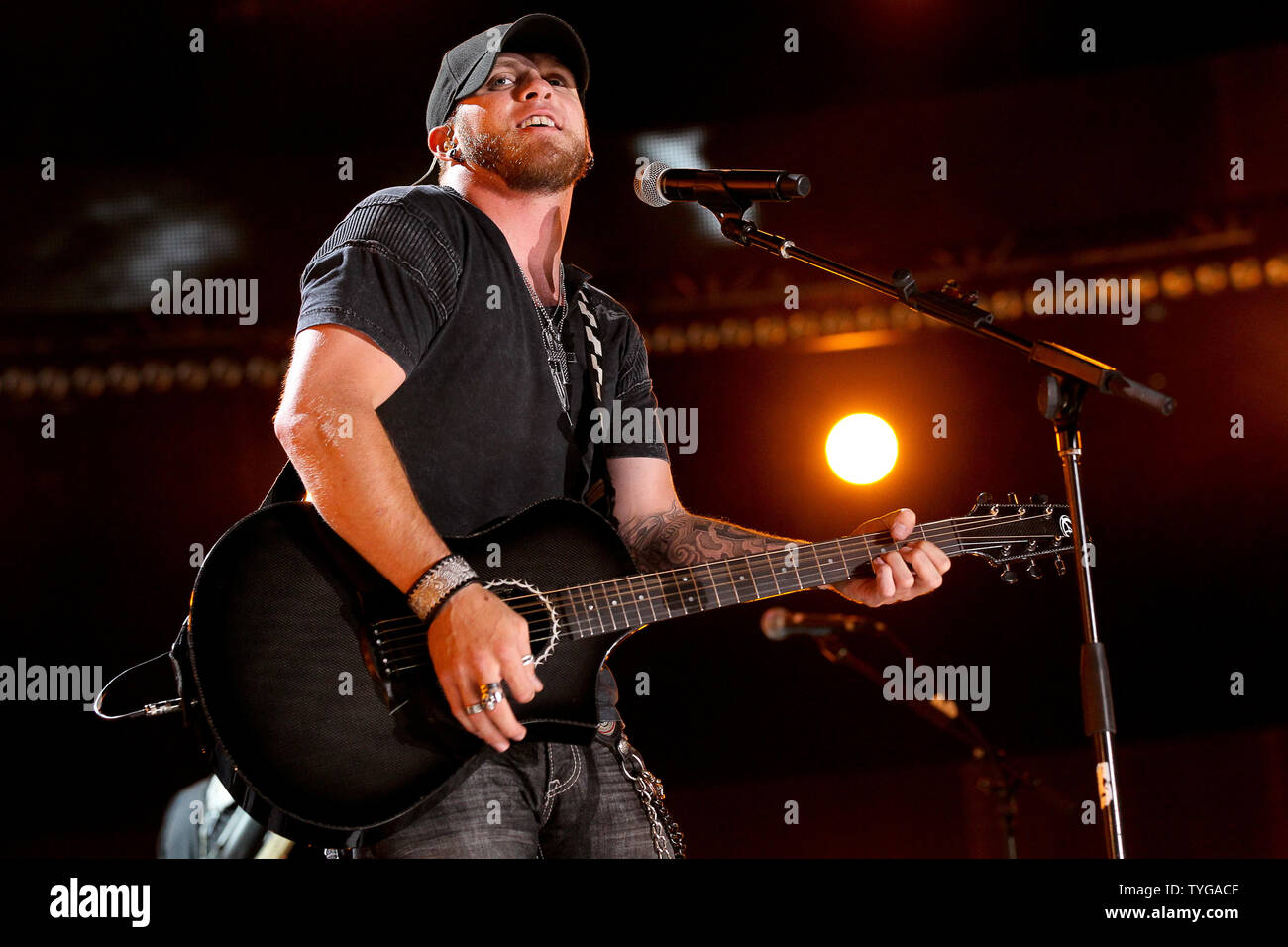 Brantley gilbert hi-res stock photography and images - Alamy