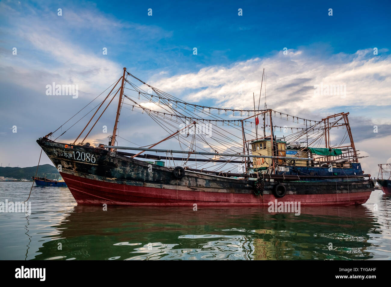 Dongping hi-res stock photography and images - Alamy