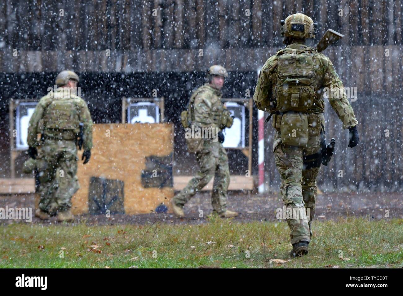 U.S. Soldiers assigned to 1-10th Special Forces Group participate in a ...