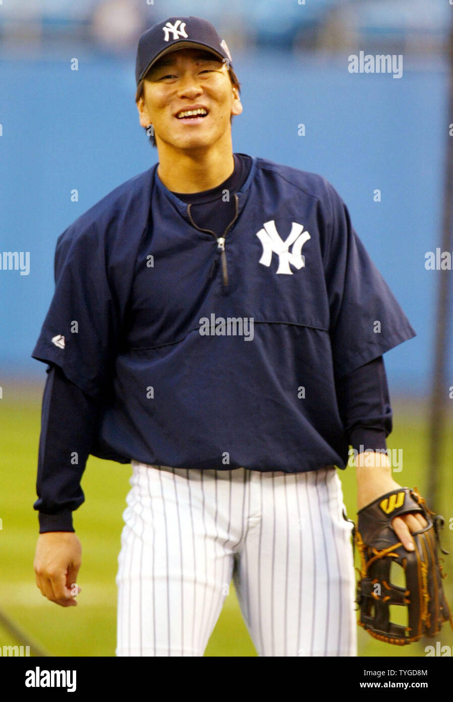 Yankee stadium 2003 hi-res stock photography and images - Alamy