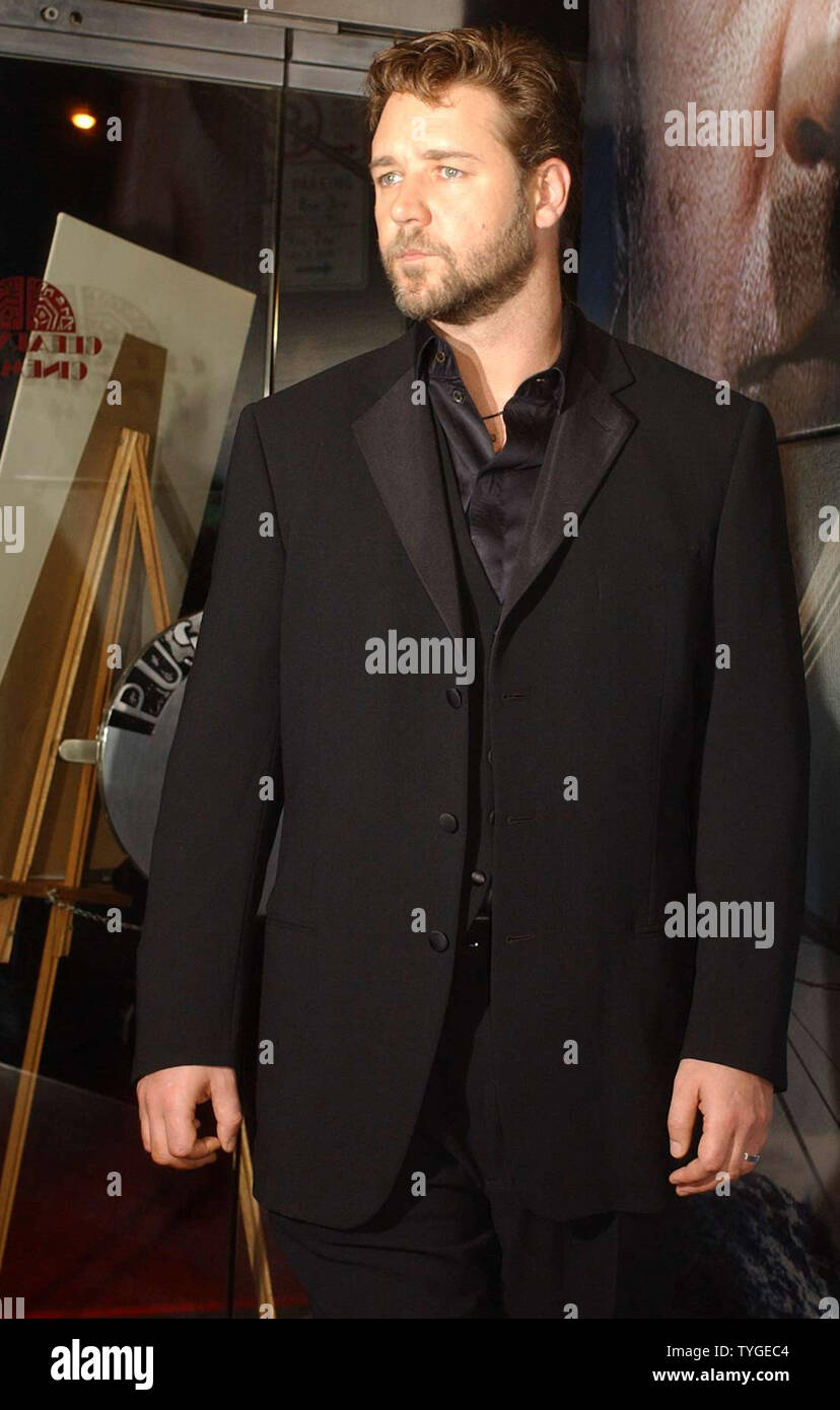 Commander film premiere hi-res stock photography and images - Alamy