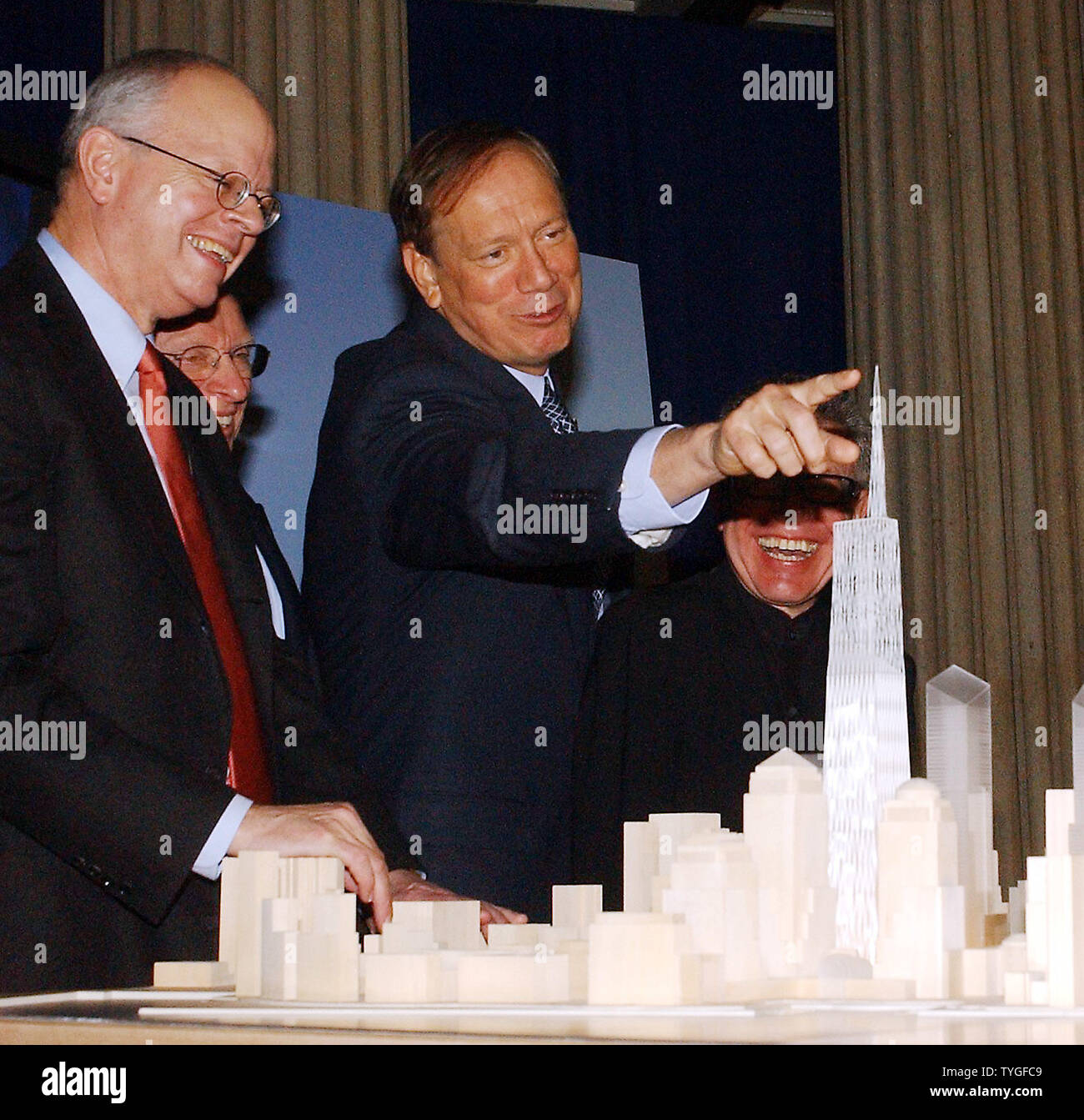 Design architect David Childs laughs as New York Governor Pataki ...