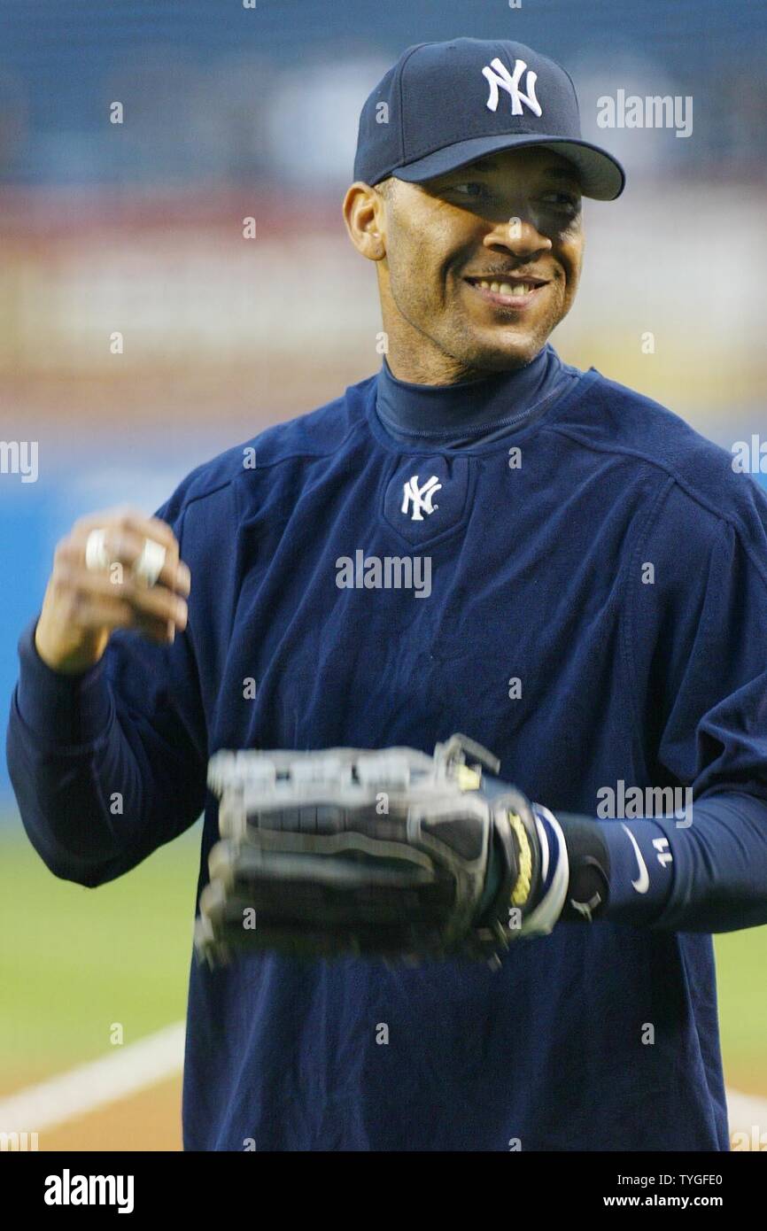New York Yankees' right fielder Gary Sheffield at batting practice ...