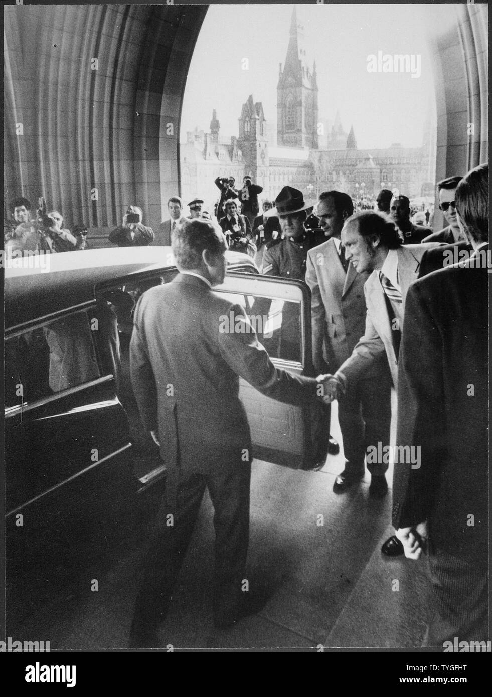 President Nixon departing from the Canadian Parliament building; Scope ...