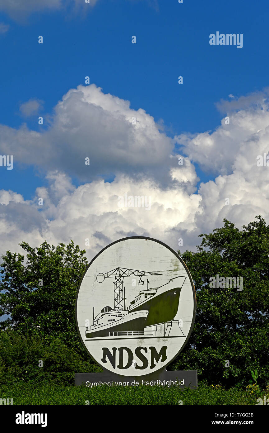 Dok circle logo hi-res stock photography and images - Alamy