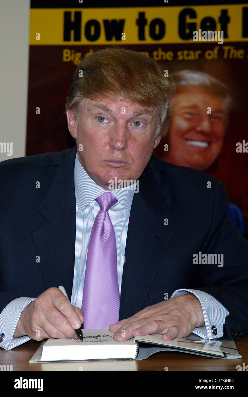 Donald trump apprentice 2004 hi-res stock photography and images - Alamy