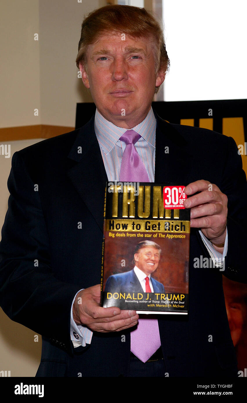 Donald trump apprentice 2004 hi-res stock photography and images - Alamy