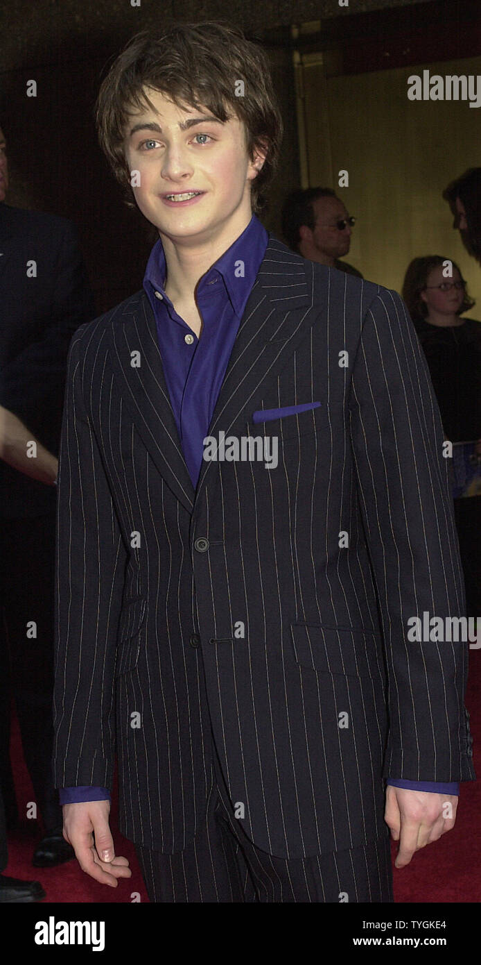 Harry potter daniel radcliffe 2004 hi-res stock photography and images ...