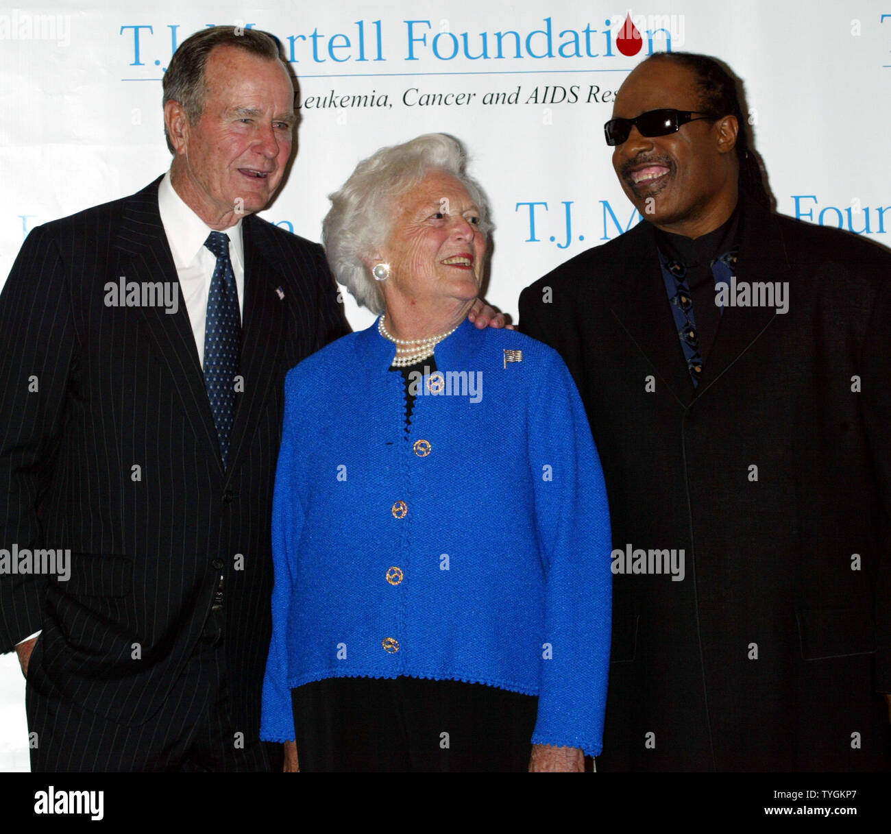 Barbara bush foundation hi-res stock photography and images - Alamy