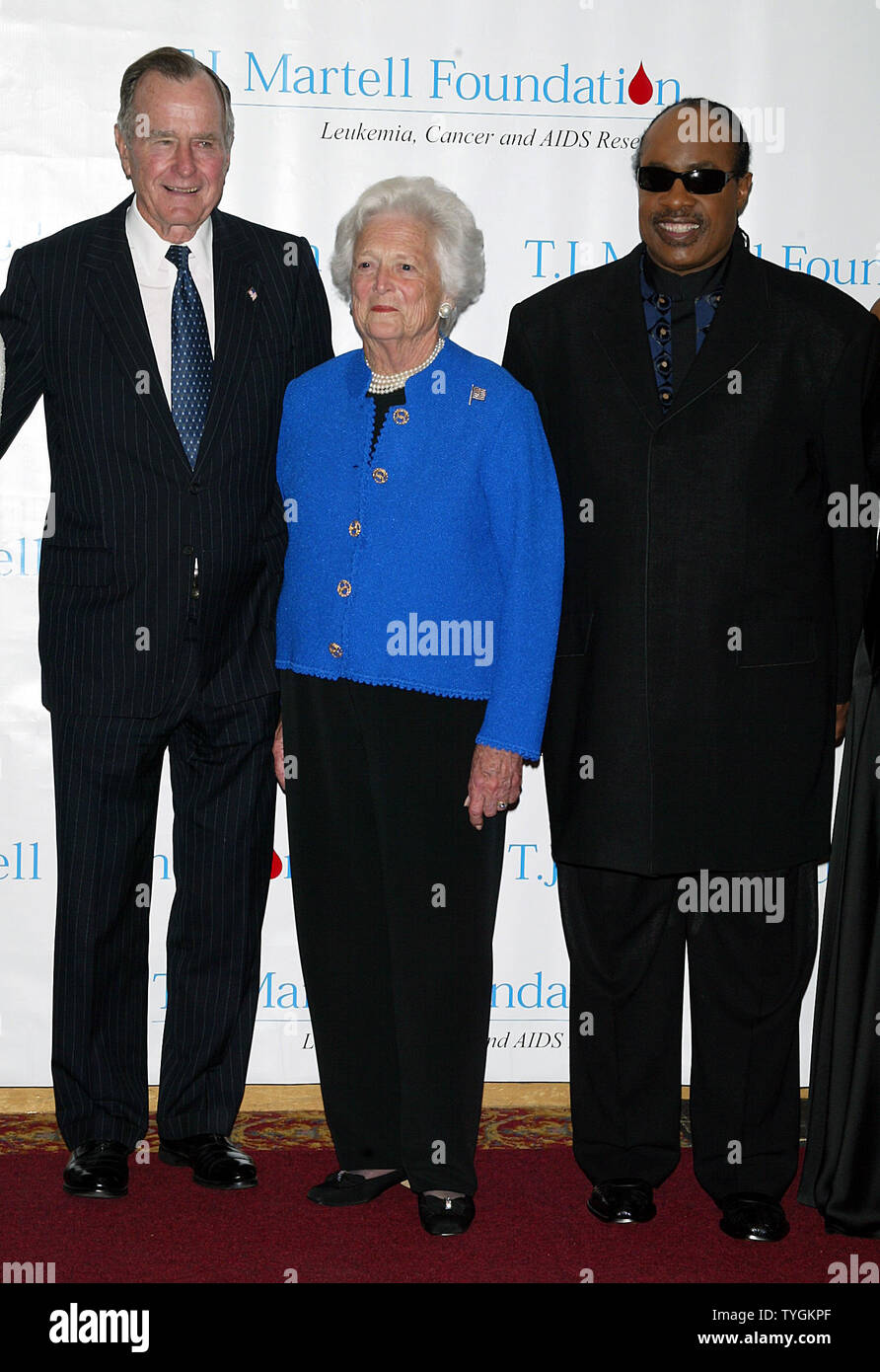 Barbara bush foundation hi-res stock photography and images - Alamy