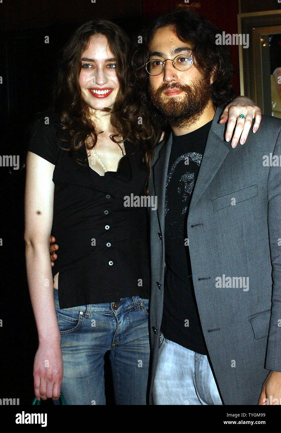 Elizabeth Jagger (daughter of Mick Jagger) and her boyfriend Sean ...