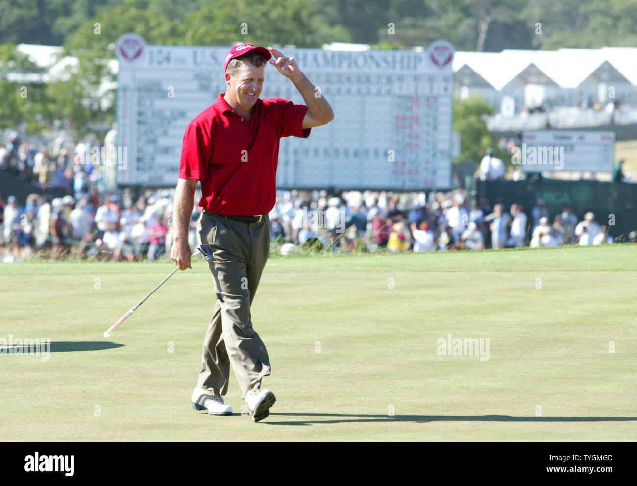 Win 9th hole hi-res stock photography and images - Alamy