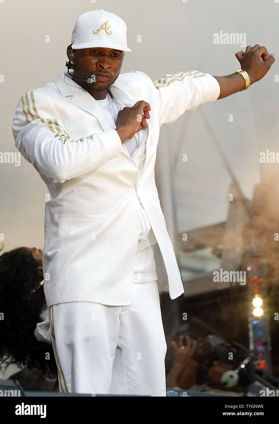 Usher performs on Good Morning America Summer Concert Series in Bryant ...