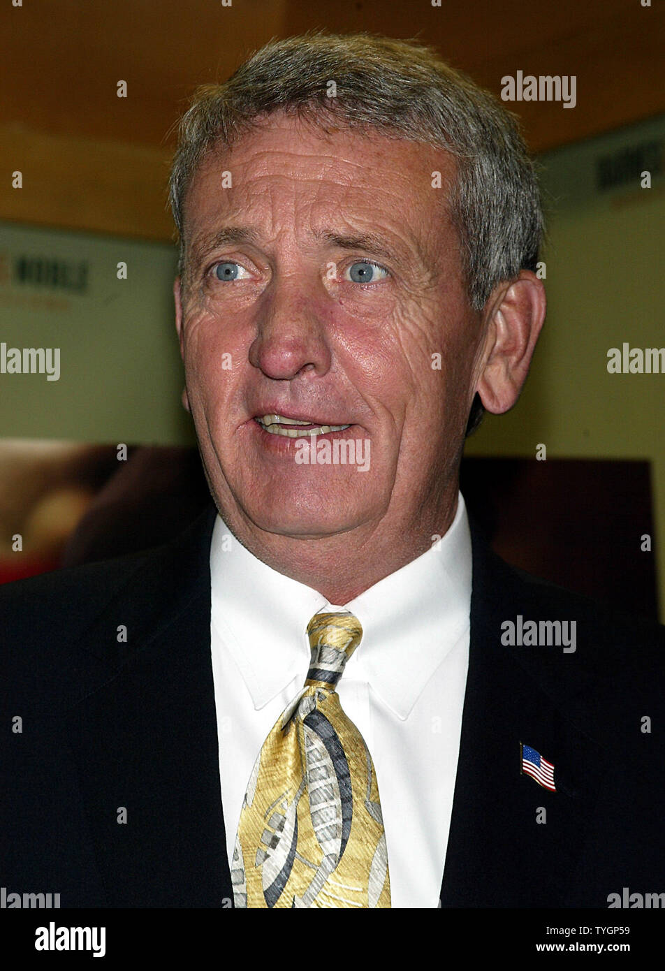 General tommy franks hi-res stock photography and images - Alamy