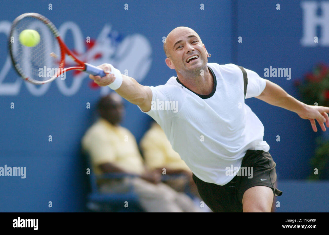 Andre agassi 2004 hi-res stock photography and images - Alamy