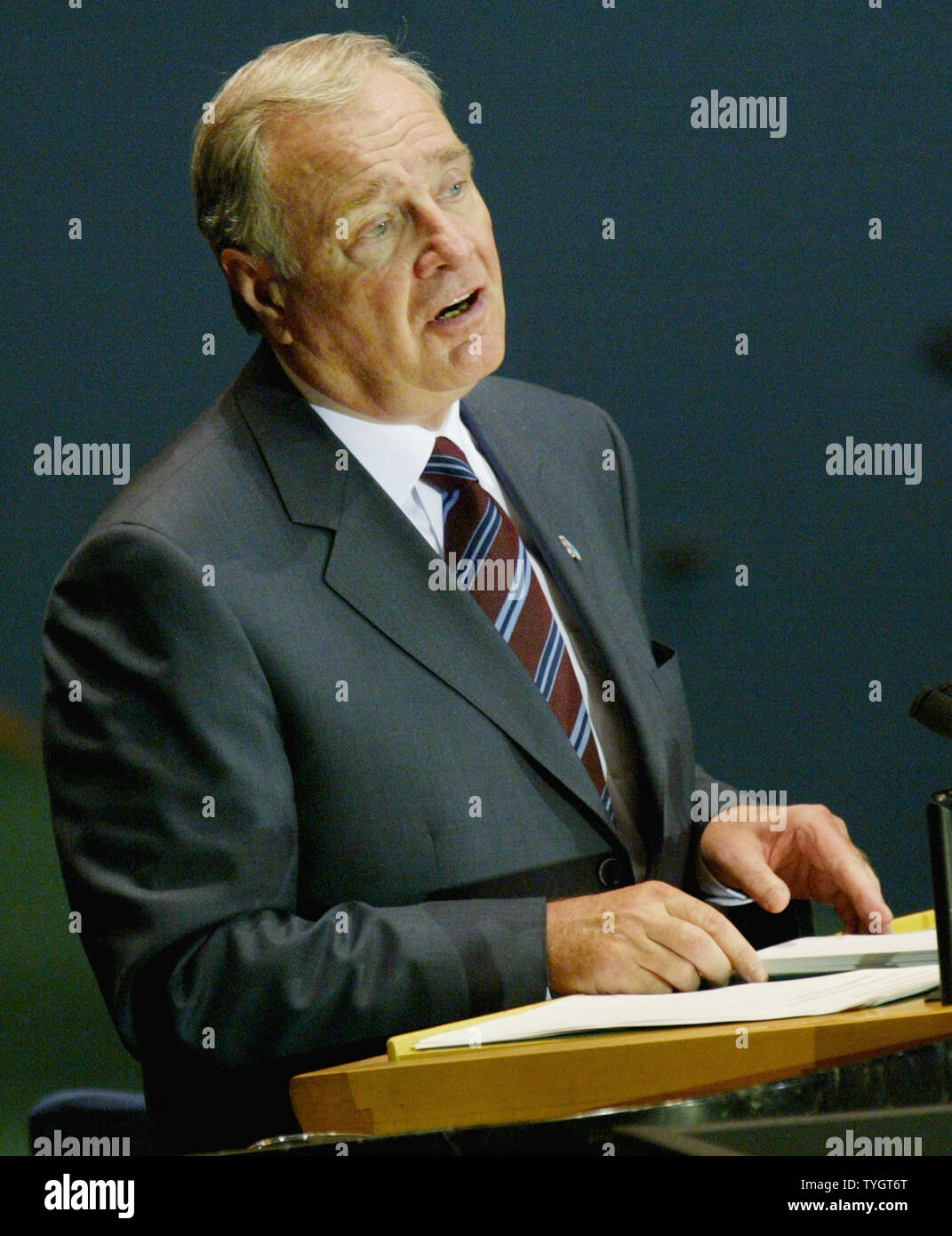 Paul Martin, prime minister of Canada, presents his address to the 59th ...