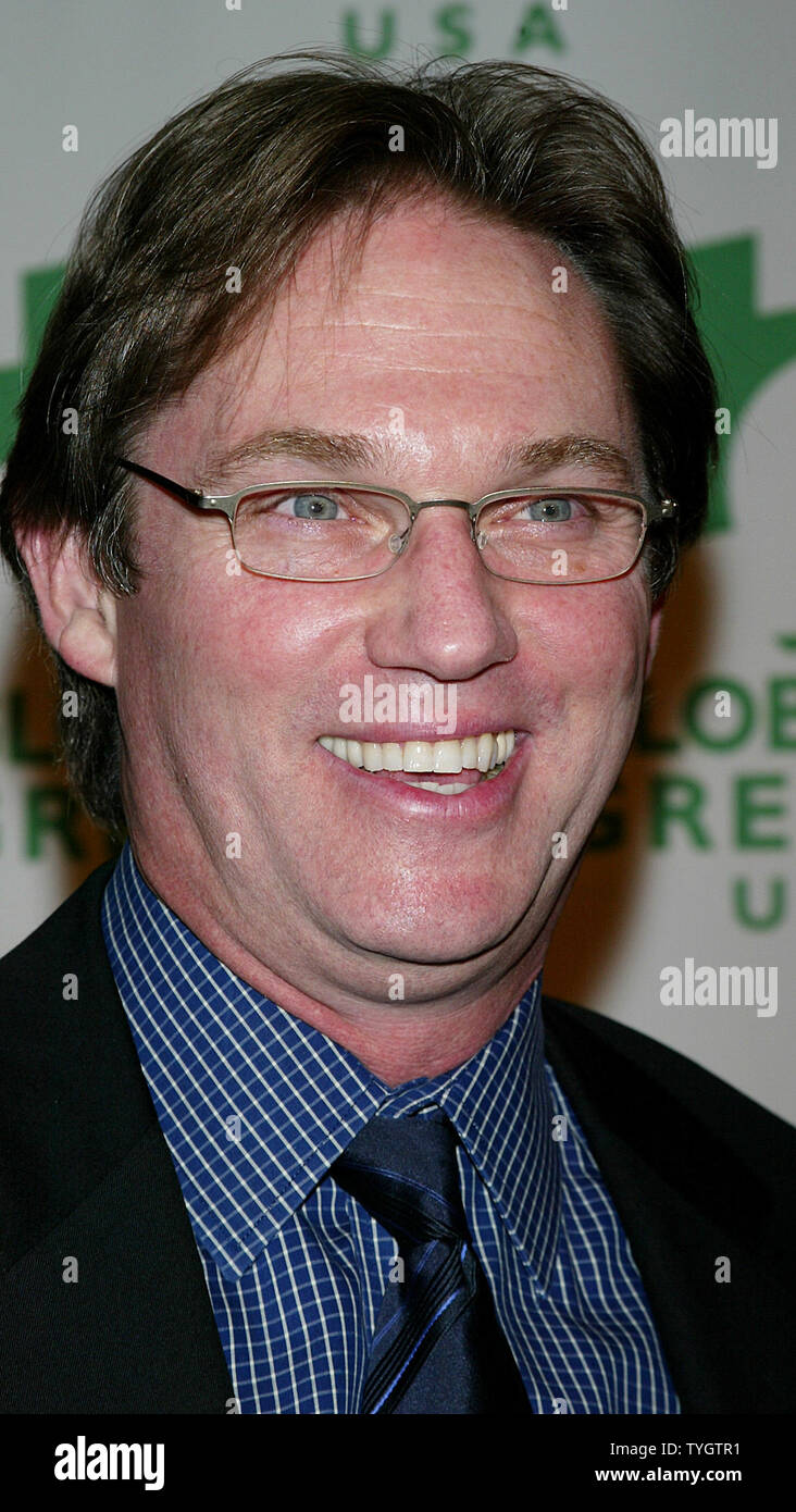 Richard Thomas poses for pictures at the 10th Anniversary Party for ...