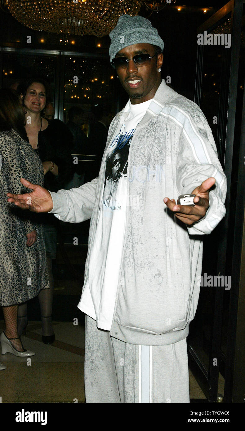 Sean "P. Diddy" Combs arrives for the November 4, 2004 New York ...