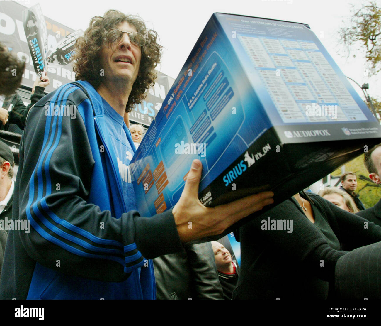 Shock jock hi-res stock photography and images - Alamy