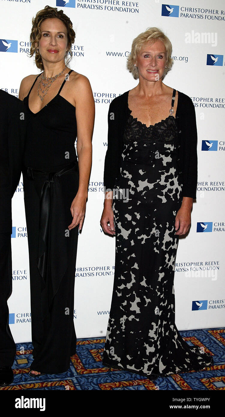 Dana Reeve and Glenn Close pose for pictures at the Christopher Reeve ...