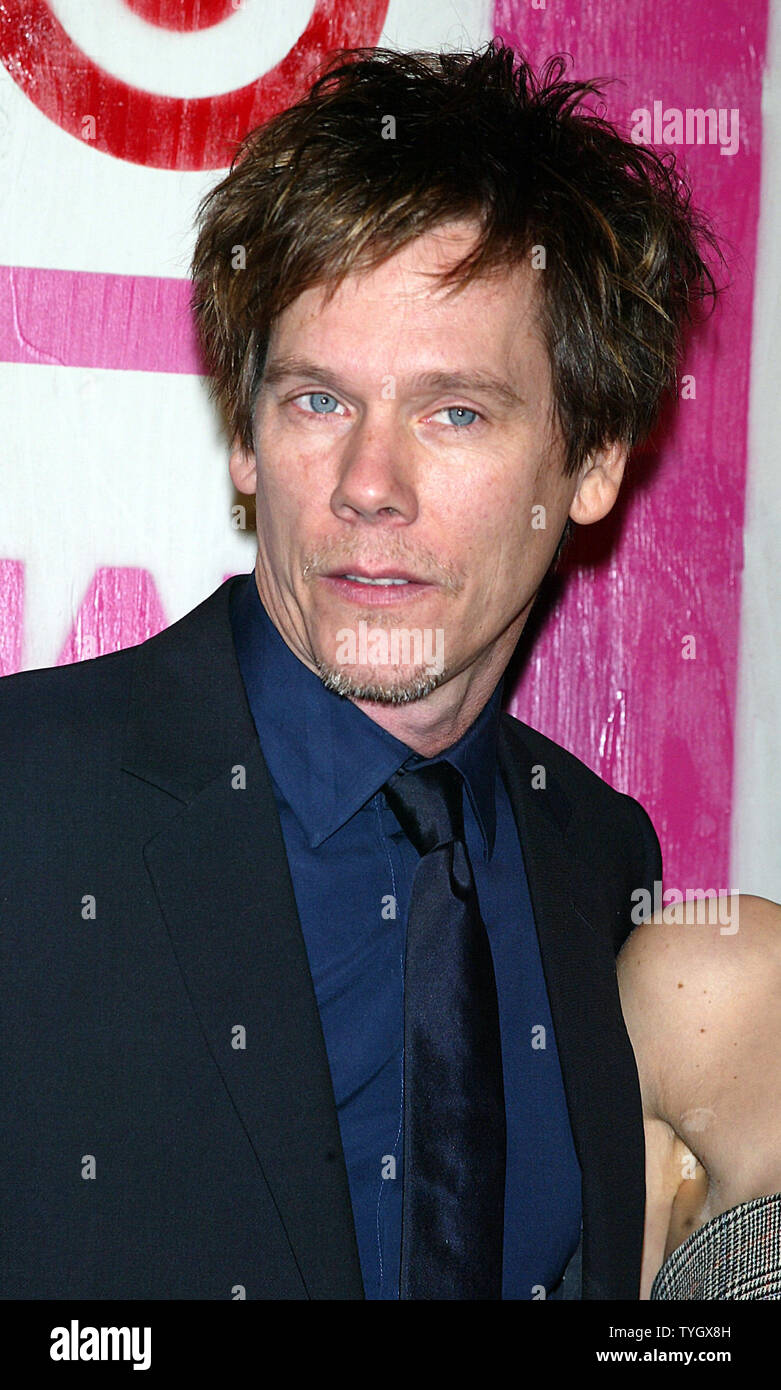 Kevin Bacon arrives for the 14th Annual Gotham Awards at Pier 60 ...