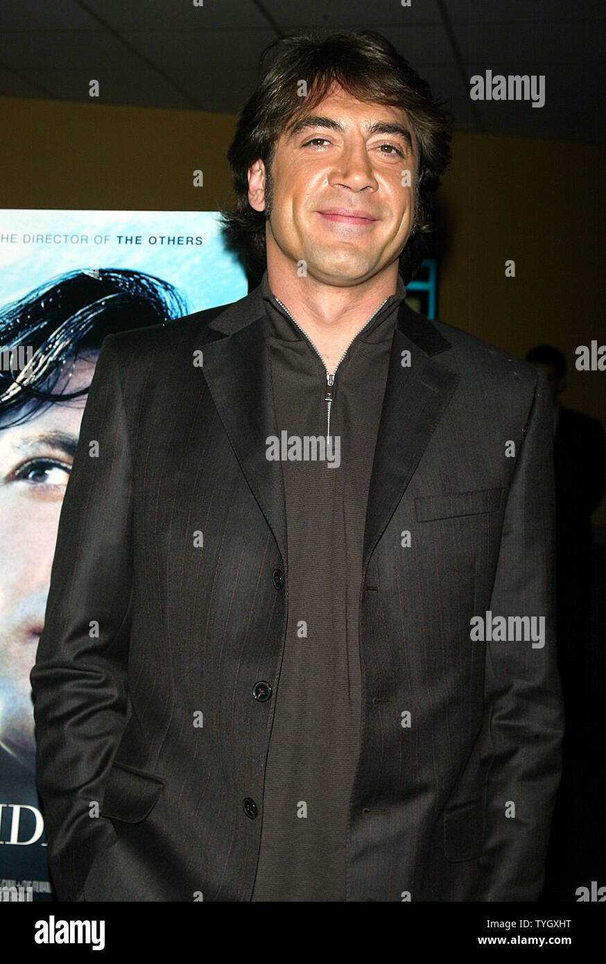 Javier Bardem arrives for the premiere of "The Sea Inside" at the UA ...