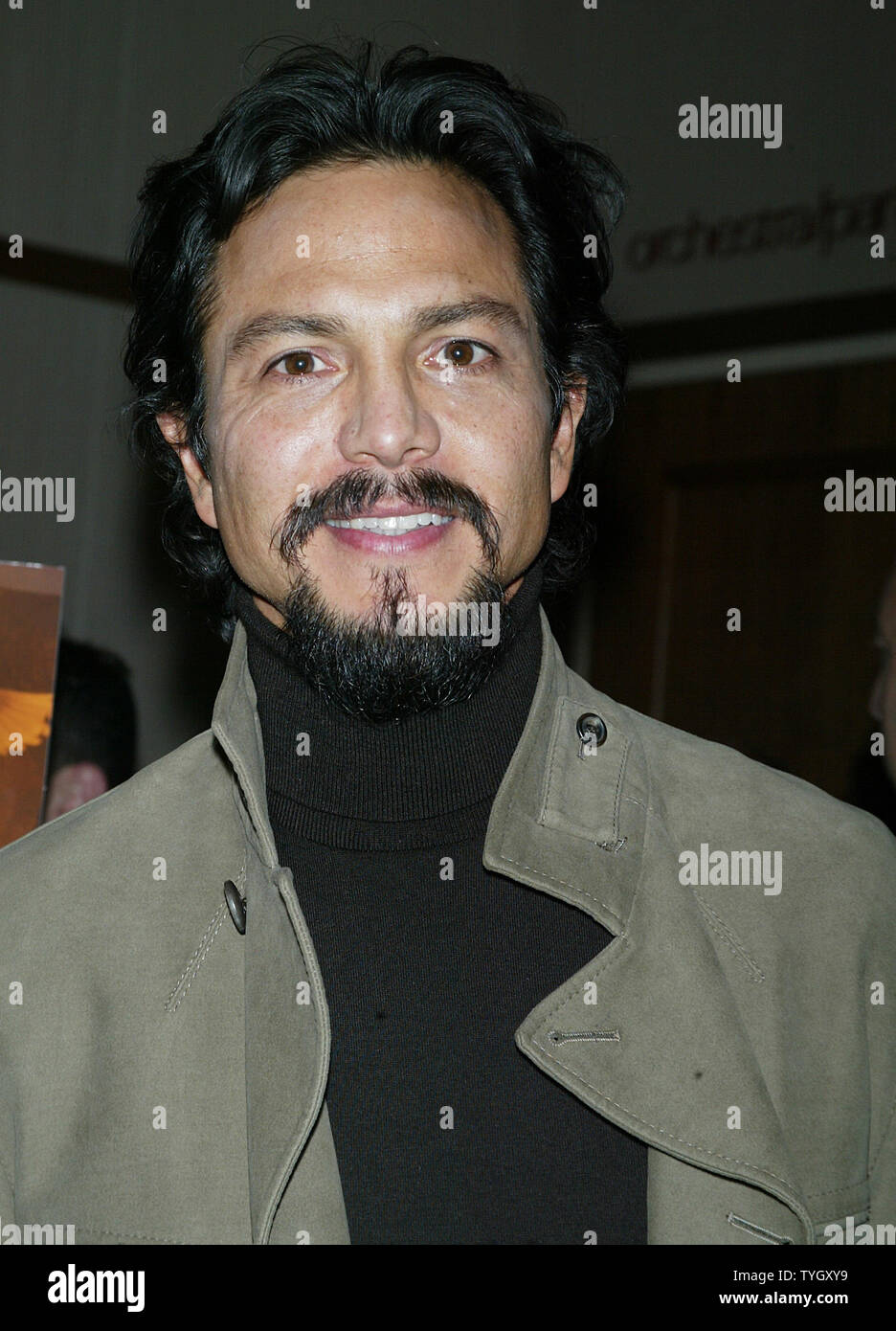 Benjamin Bratt arrives for the premiere of "The Woodsman" at the ...