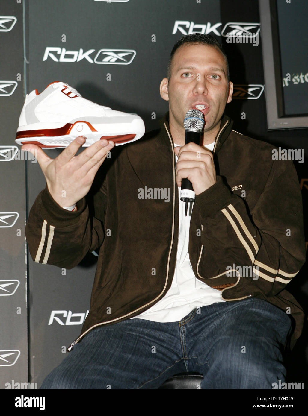 Todd krinsky hi-res stock photography and images - Alamy