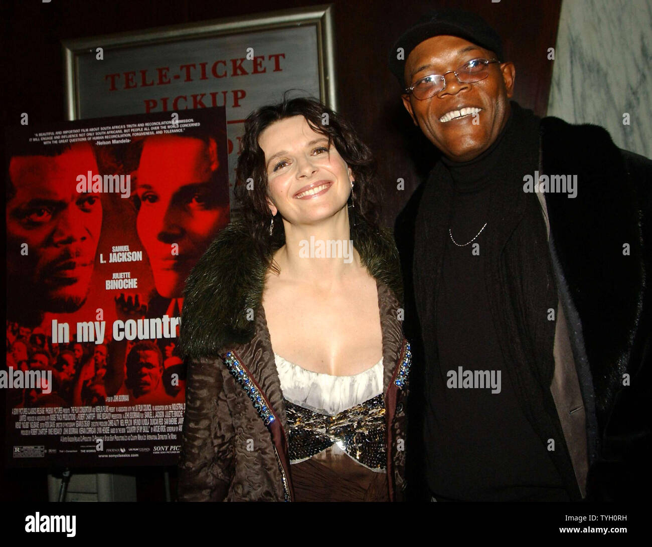 Actors Samuel L. Jackson and Juliette Binoche attend the 3/1/05 New ...