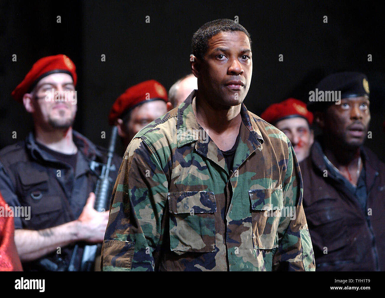 Caesar award hi-res stock photography and images - Alamy