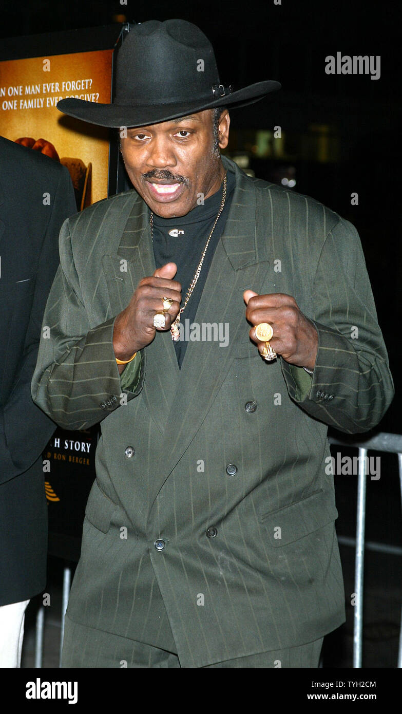 Joe Frazier arrives for the premiere of "Ring of Fire: The Emile ...