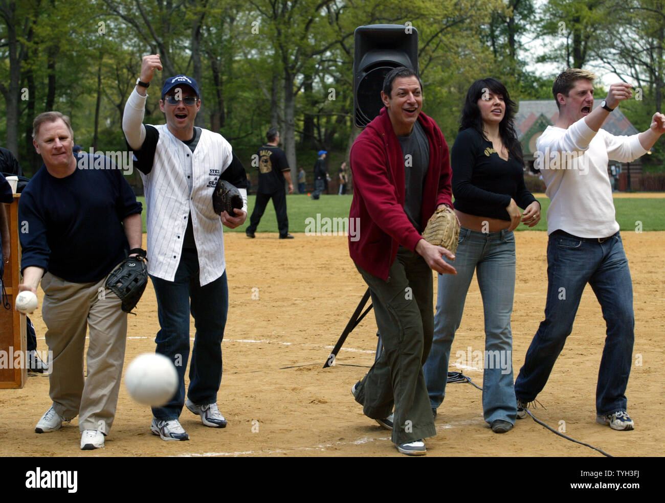 (left to right): Gordon Clapp, Christian Slater, Jeff Goldblum, Sara ...
