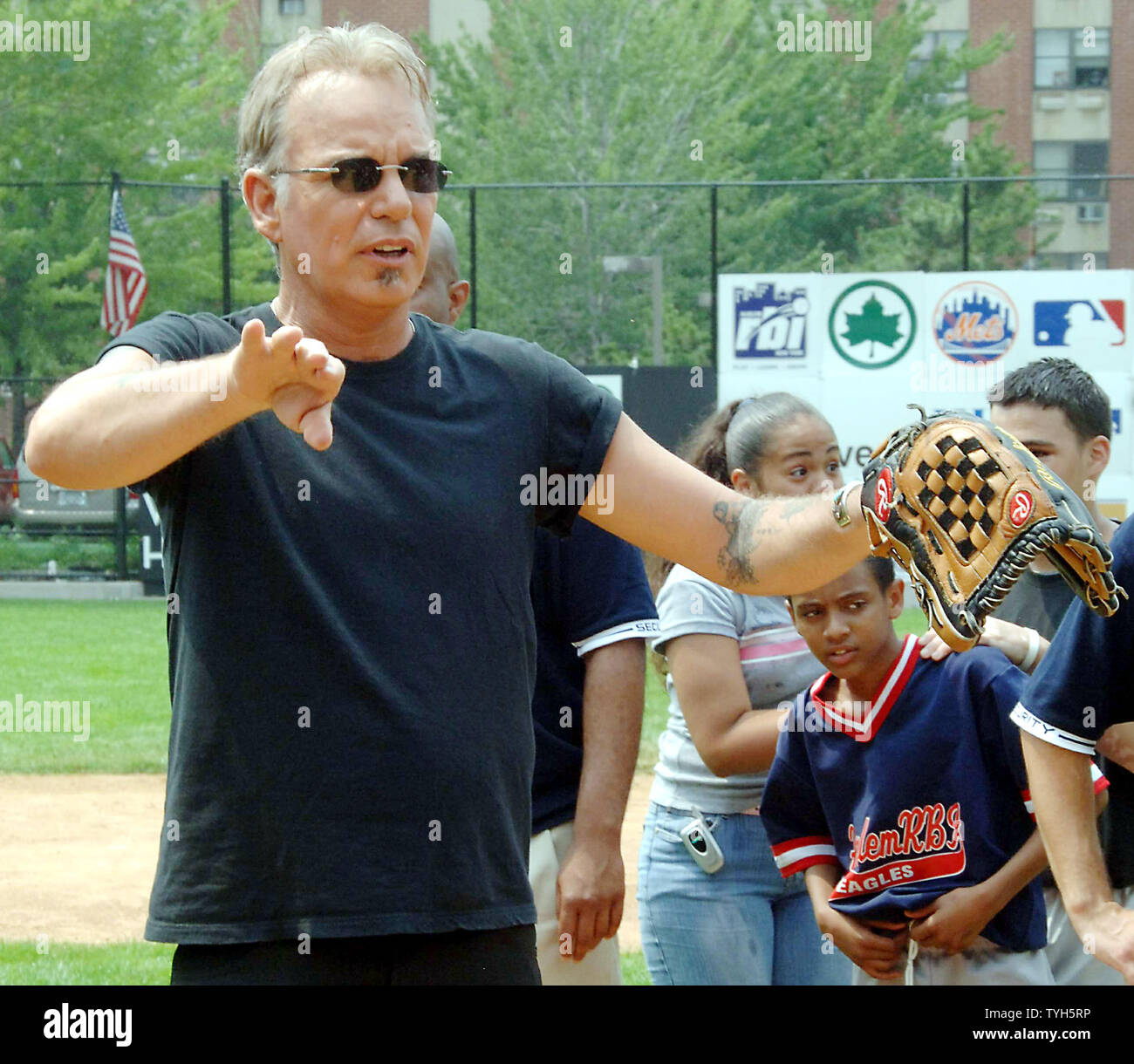 Actor Billy Bob Thornton who stars in the remake of the 1976 film "Bad ...